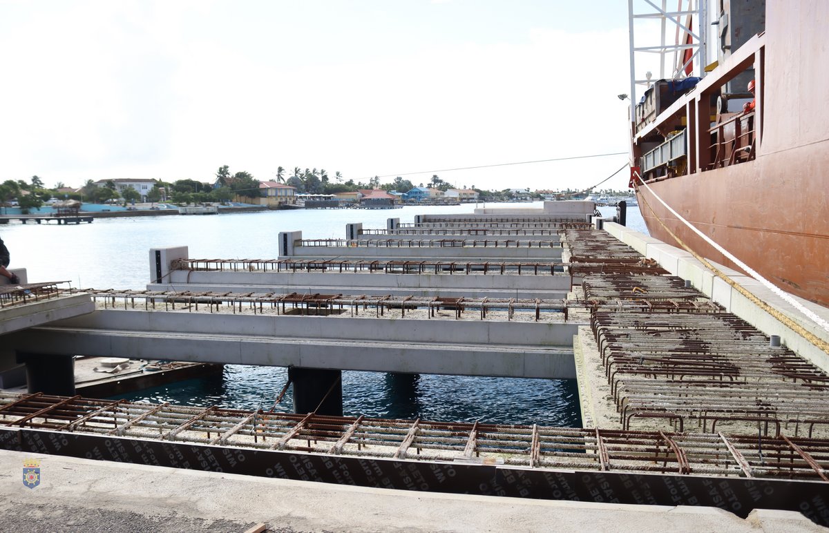 Openbaar Lichaam Bonaire: Verlenging Zuidpier Nello Craane weer een ...