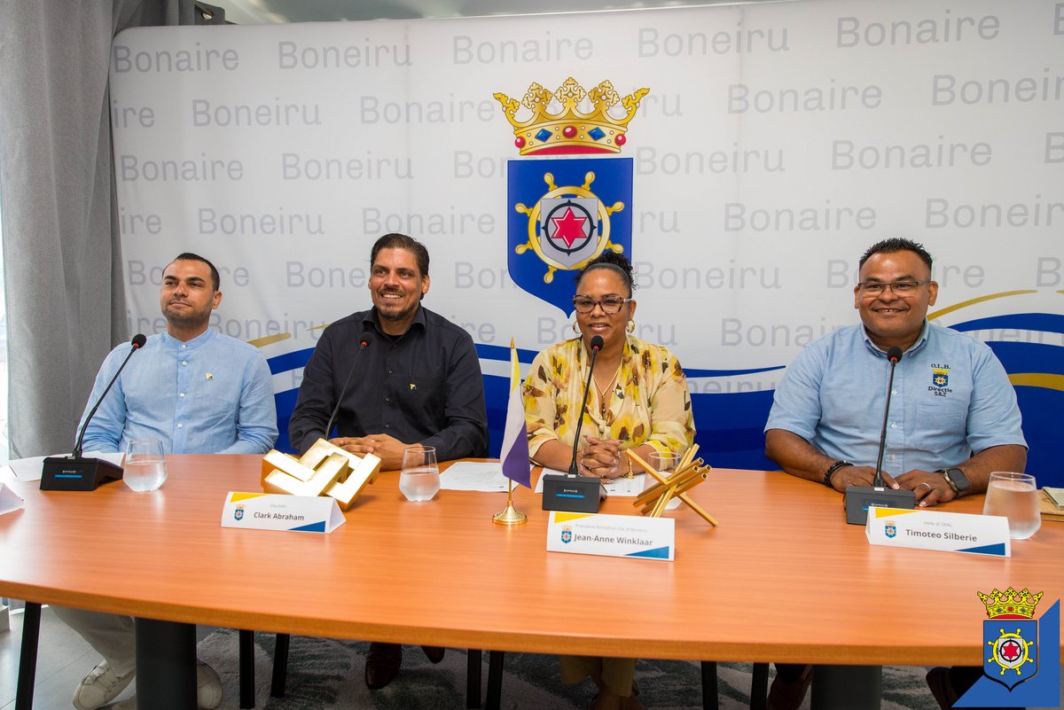 Openbaar Lichaam Bonaire: De officiële ceremonie van Dia di Boneiru ...